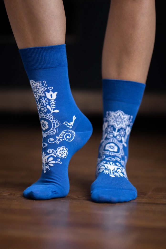 🎁 Barefoot Friendly Christmas Gift Guide (for every budget) 🎁 - Bare ...